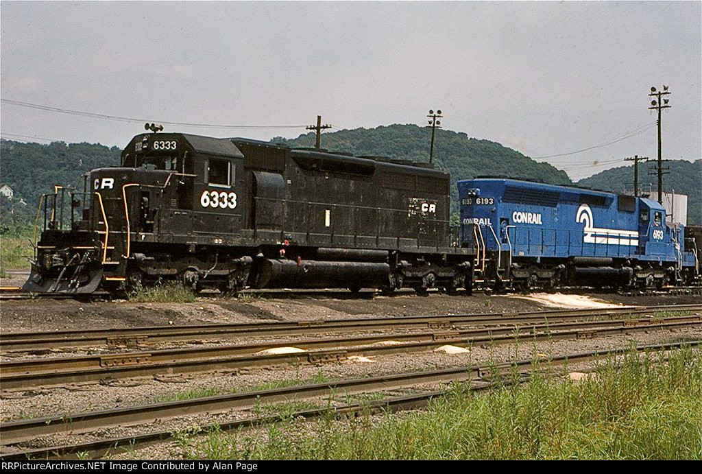 CR SD40 6333 and SD45 6193